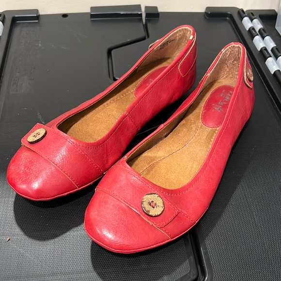 Sofft | Shoes | Euro Soft By Soffi Red Flats | Poshmark